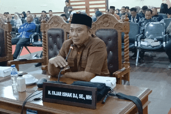 PAD Sultra Rp200 Miliar Hilang, Fajar Ishak Desak Bentuk Pansus ...